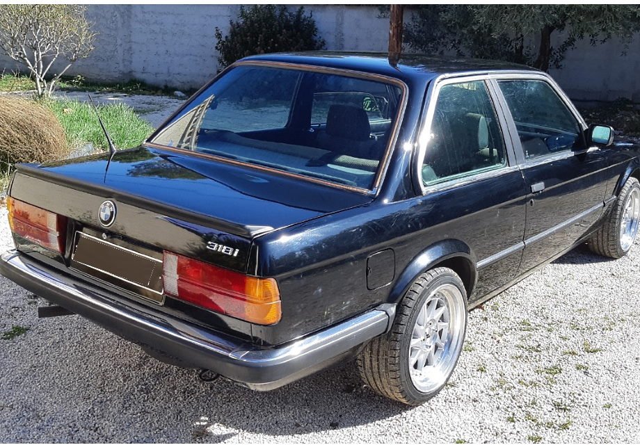 Location Bmw 320 E30 1986 NOIR 1986 NOIR saint maximin