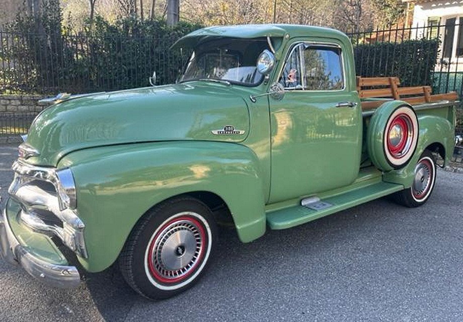 Location Chevrolet 3100 1954 VERT 1954 VERT GRASSE
