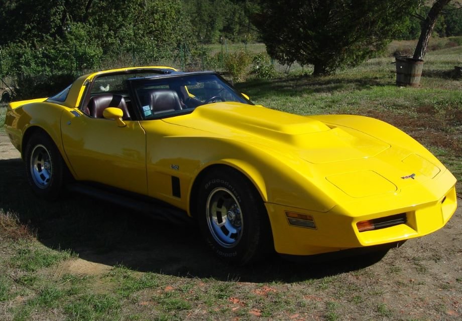 Location Chevrolet Corvette 1980 Jaune 1980 Jaune Cologne