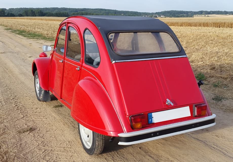 Location Citroën 2CV 1986 Rouge 1986 Rouge Rothau