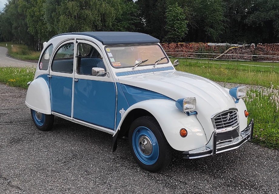 Location Citroën 2CV 4 1978 BLANC/BLEU 1978 BLANC/BLEU WESTHOFFEN