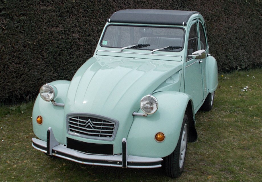Location Citroën 2cv6 1981 vert jade 1981 vert jade rinxent