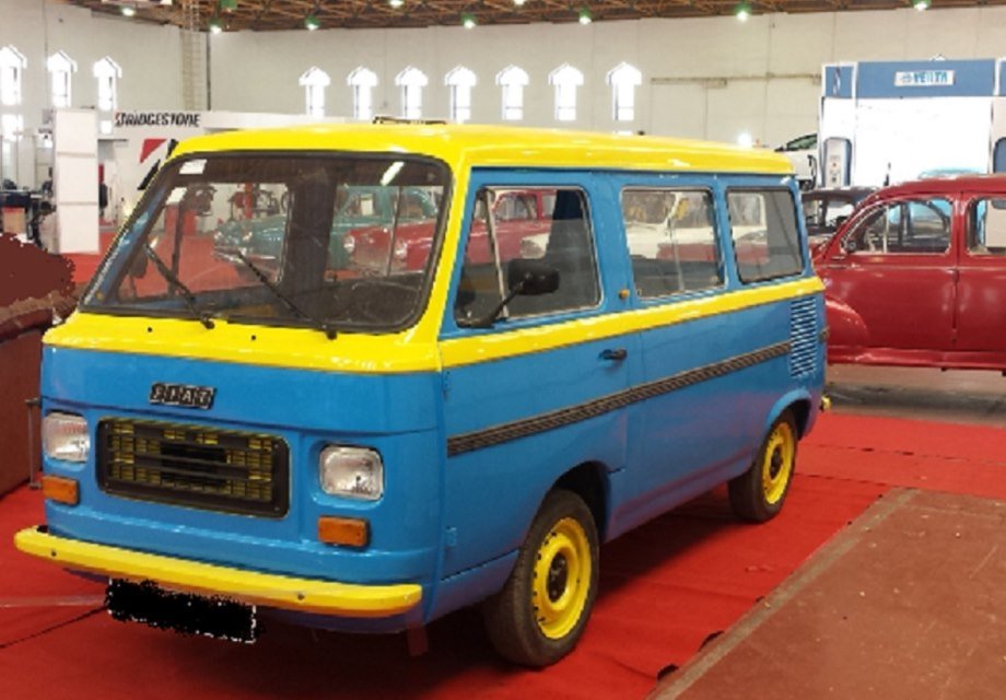 Location Fiat 900 1972 Bleu et jaune 1972 Bleu et jaune La Courneuve