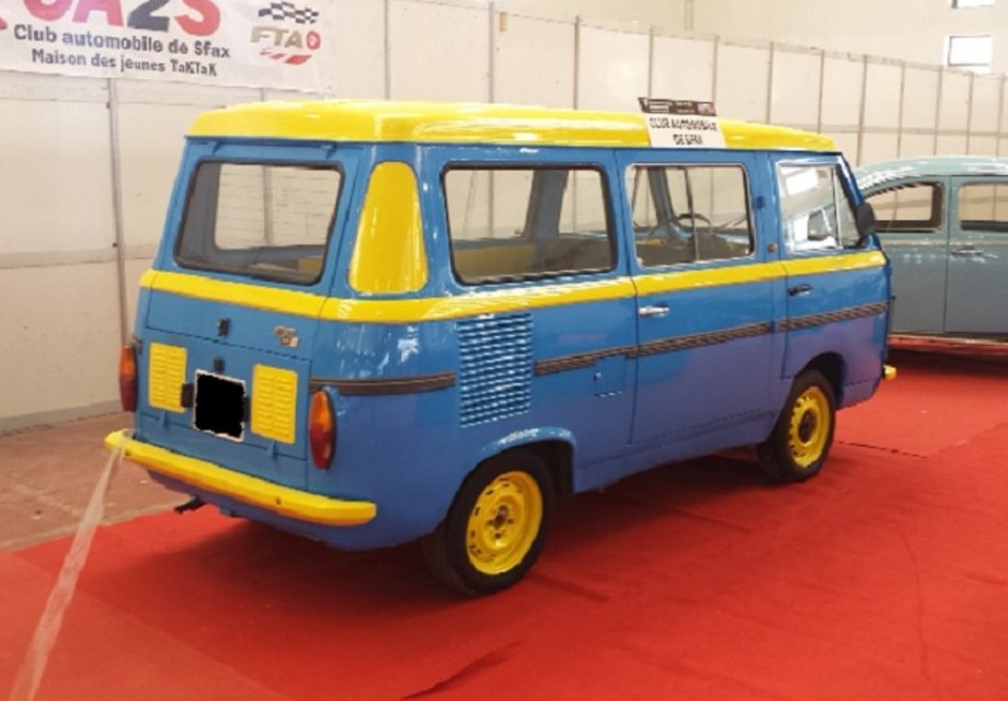 Location Fiat 900 1972 Bleu et jaune 1972 Bleu et jaune La Courneuve