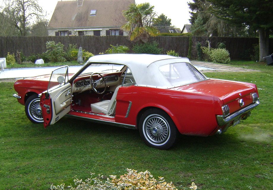 Location Ford MUSTANG 1965 ROUGE 1965 ROUGE HOUDAN