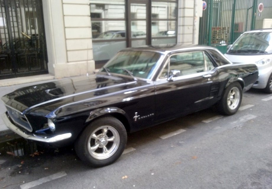 Location Ford MUSTANG 67 1967 noire 1967 noire Paris