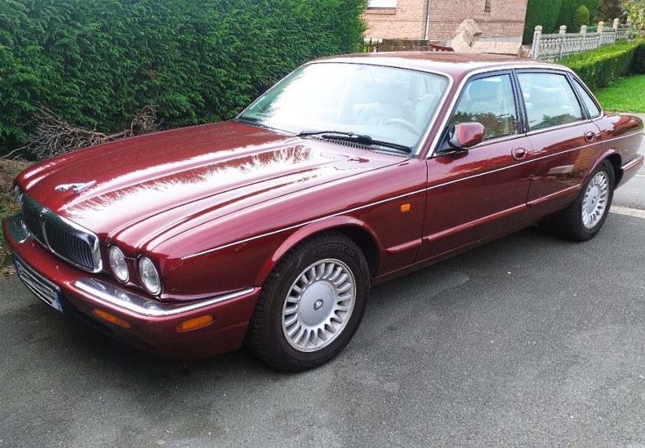 Location Jaguar Xj8 1997 Bordeaux 1997 Bordeaux Lens