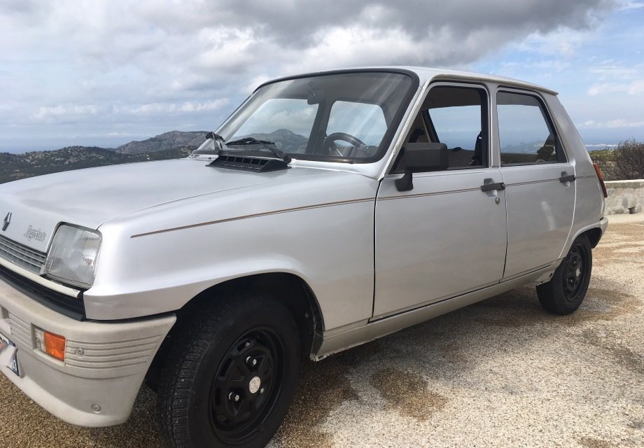 Location Renault 5 Lauréate 1984 Grise 1984 Grise Marseille