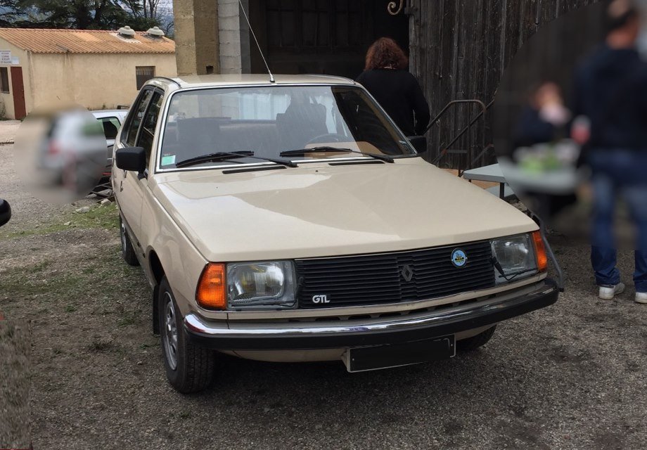 Location Renault R 18 GTL 1979 beige 1979 beige Marseille