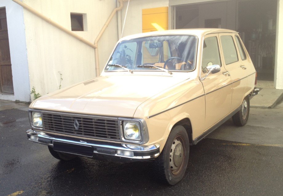 Location Renault R6 1977 Beige clair 1977 Beige clair Pavillons sous bois
