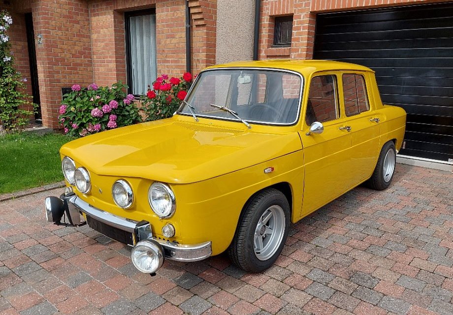 Location Renault R8 S 1136 1968 jaune 1968 jaune MARQUETTE LEZ LILLE