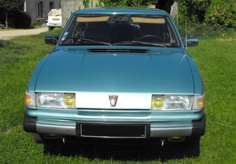 Location Rover 3500 SD1 V8 1980 bleue 1980 bleu ciel Treouergat