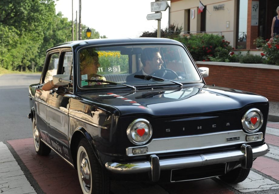 Location Simca 1000 1968 Bleu marine 1968 Bleu marine VILLEMOMBLE