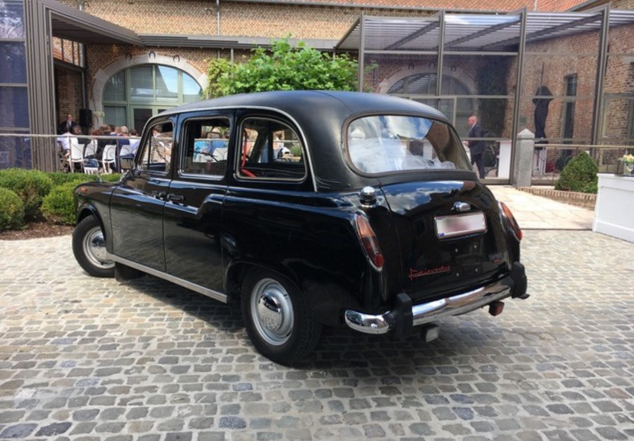 Location Taxi anglais londonien Fairway Driver 1990 Noir 1990 Noir Roubaix