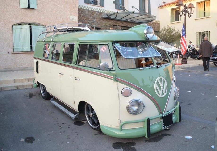 Location Volkswagen Combi 11 fenetres 1967 Creme/vert 1967 Creme/vert ...