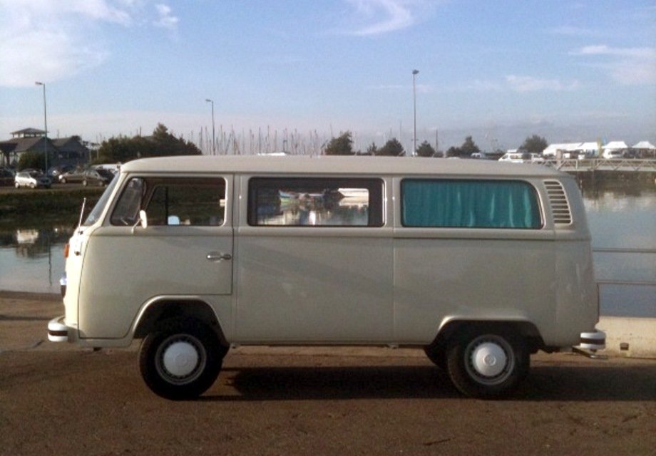 Location Volkswagen Combi Bay Window 1976 Blanc 1976 Blanc Pavillons ...