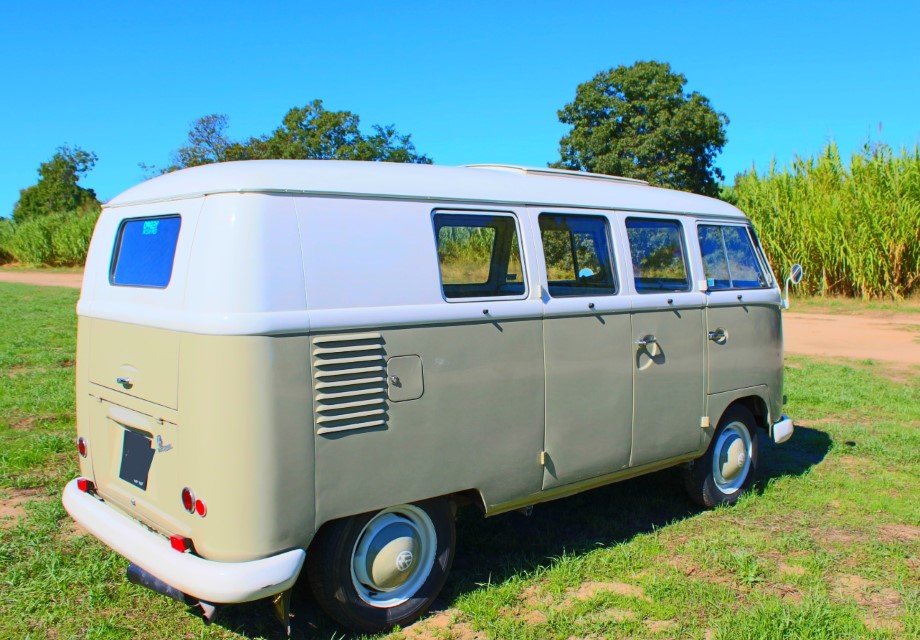 Location Volkswagen Combi Split 1961 Blanc beige 1961 Blanc beige ...