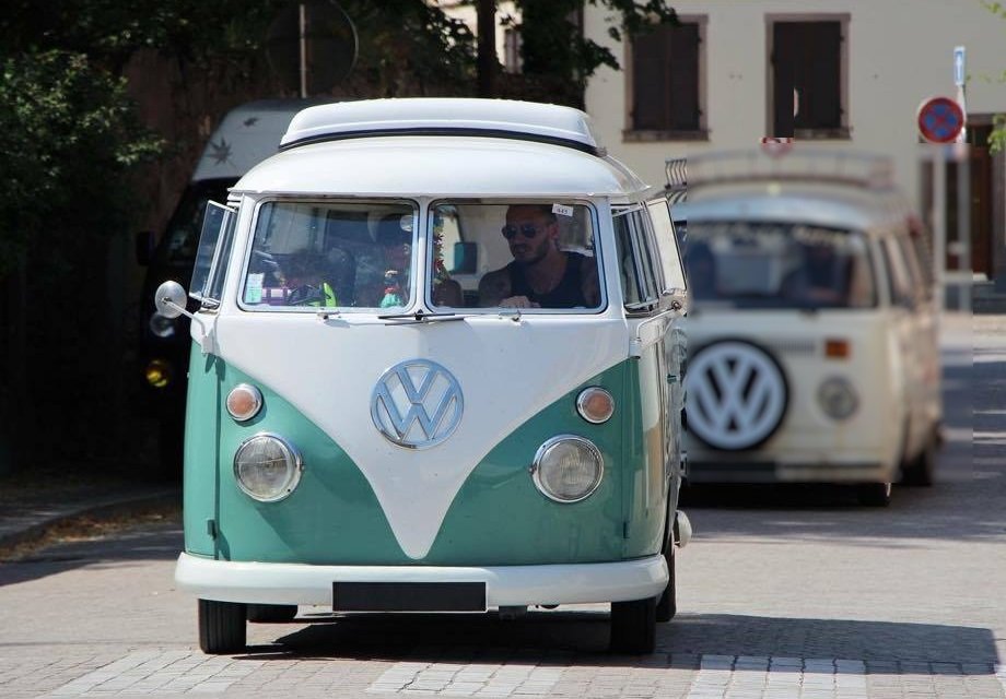 Location Volkswagen Combi Split 1965 1965 Pistache et crème GIRAUMONT