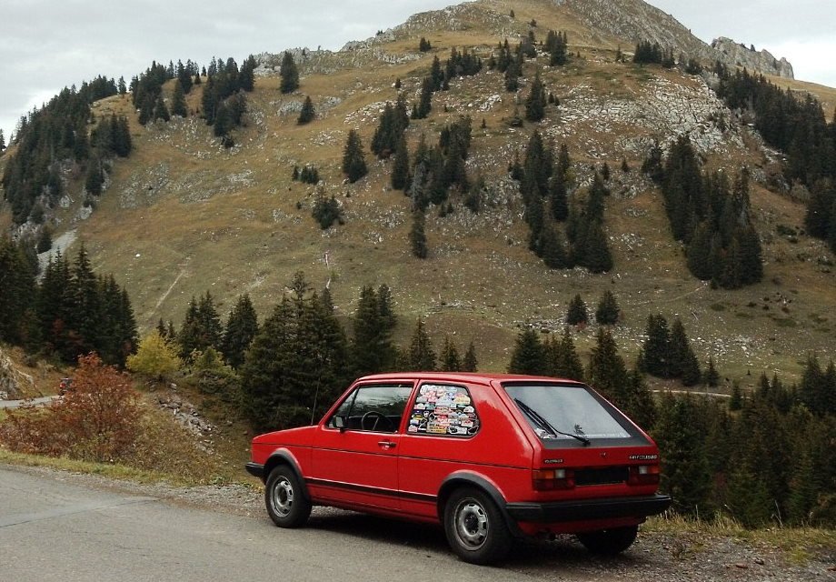 Location Volkswagen GOLF GTI 1982 rouge 1982 rouge ANNEMASSE