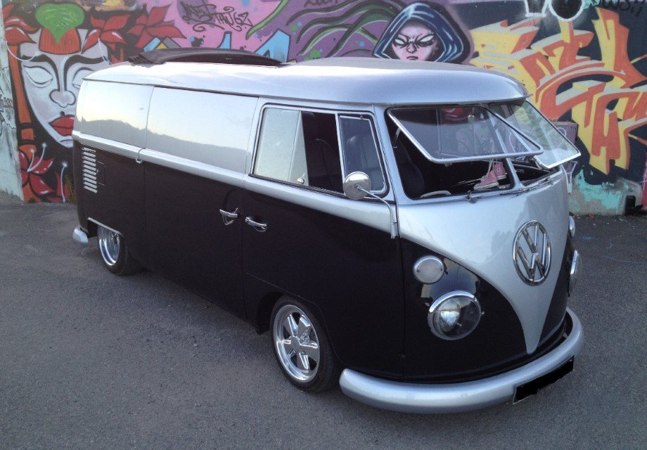 Location Volkswagen VW COMBI SPLIT 1966 NOIR ET GRIS 1966 NOIR ET GRIS COLMAR