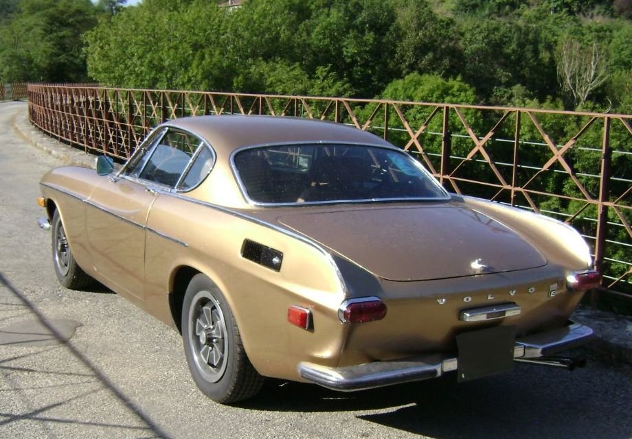 Location Volvo P1800 1971 BRONZE 1971 BRONZE les ollieres sur eyrieux